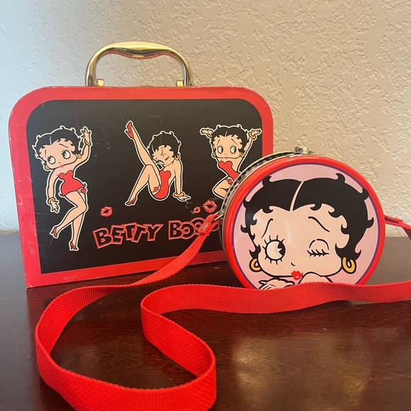 Betty Boop | Other | Vintage Betty Boop Cardboard Lunch Box 207 Metal ...